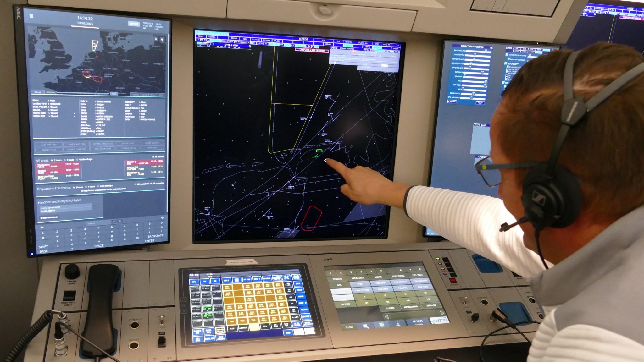European Defence Agency demonstrates military drone use in shared ...