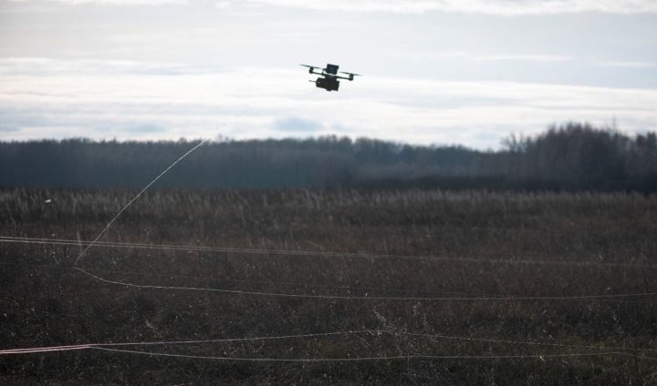 Ukraine “deploys rotating barbed wire fences to counter fibre-optic ...